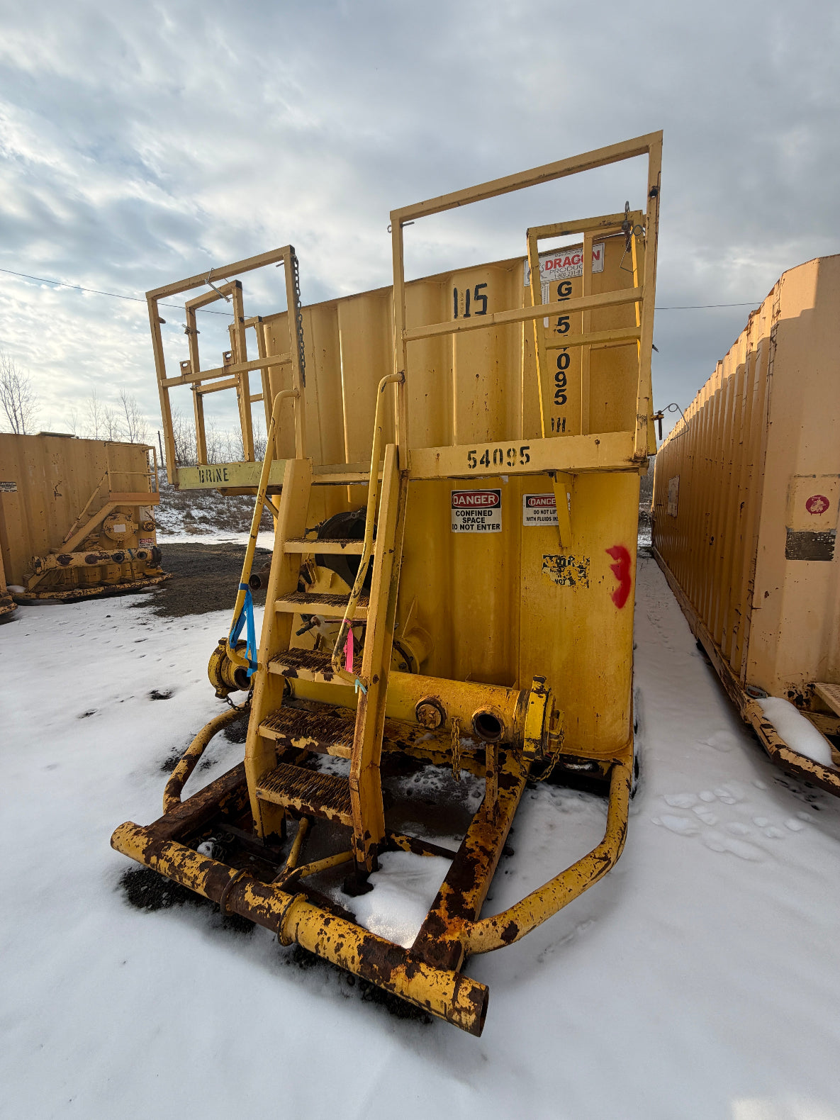 Dragon Flat Roof Frac Tank (GP50495) – FracTanks.com